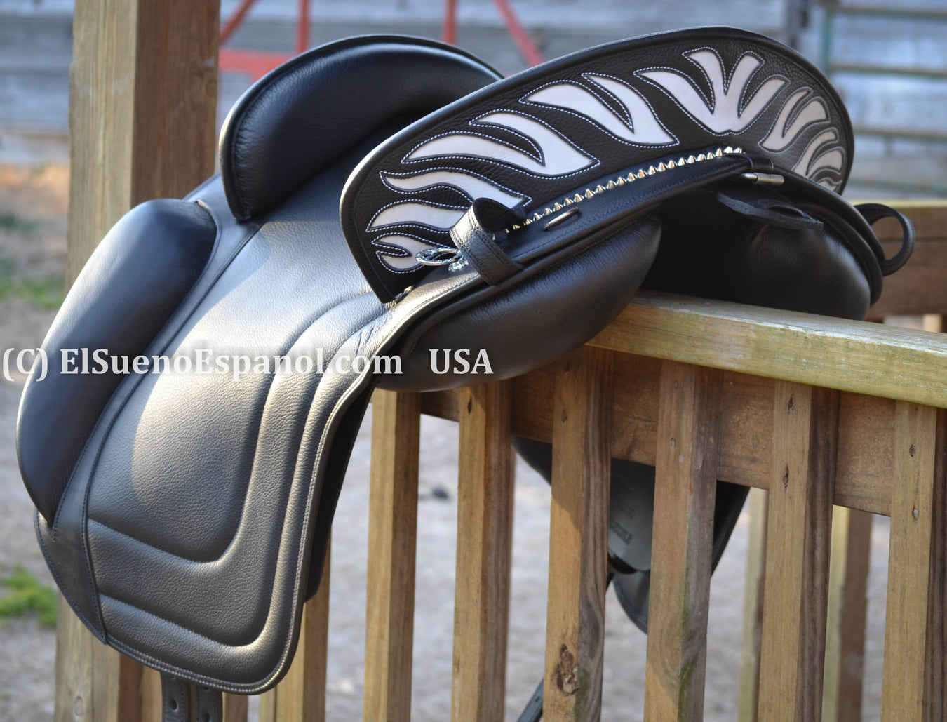 Spanish Saddles – El Sueno Espanol